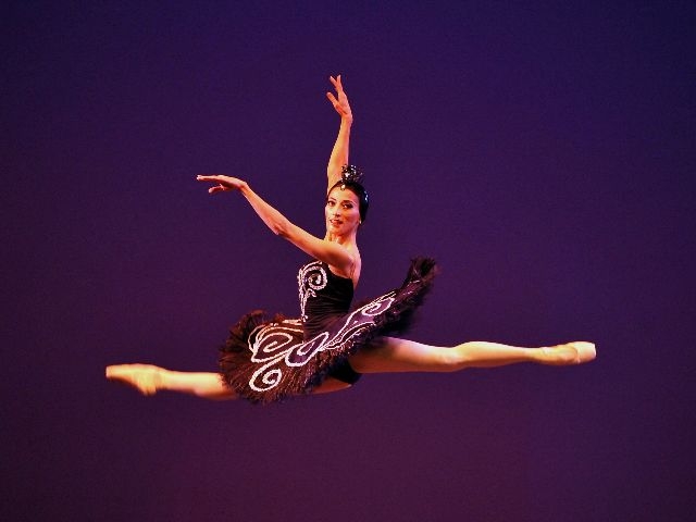 El ballet está de festival - La Nación