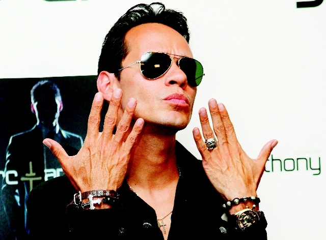 Marc Anthony le canta a sus ídolos - La Nación